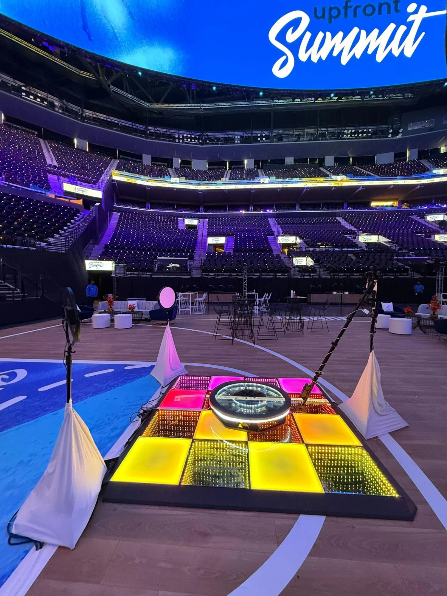 360 Video Booth Rental - Capture Slow Motion Videos for Events
